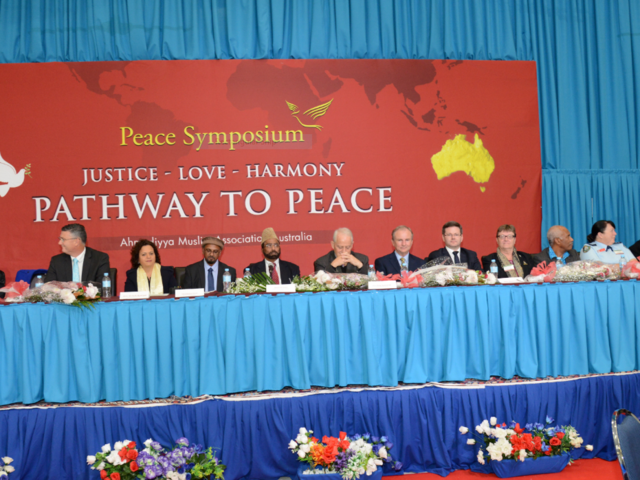 Muslim Community Hosts Peace Symposium with Community and Religious Leaders